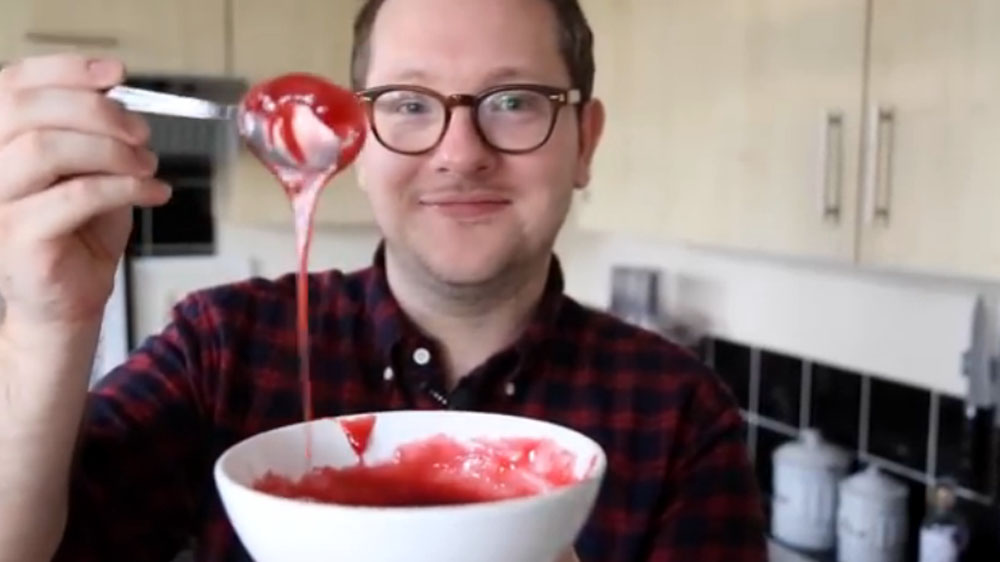 'Doctor Who' video: How to make a pudding brain
