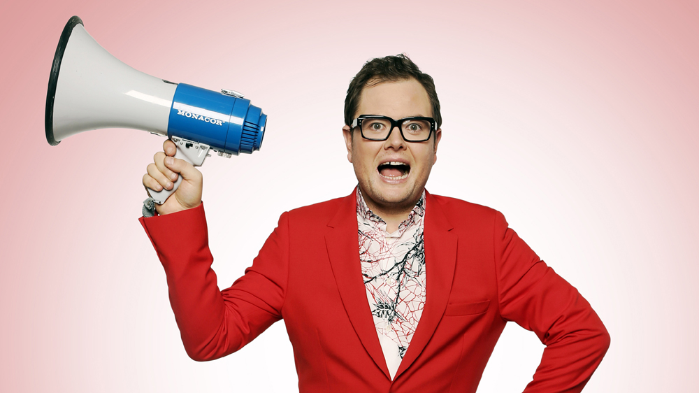 Alan Carr to host Play Your Cards Right remake