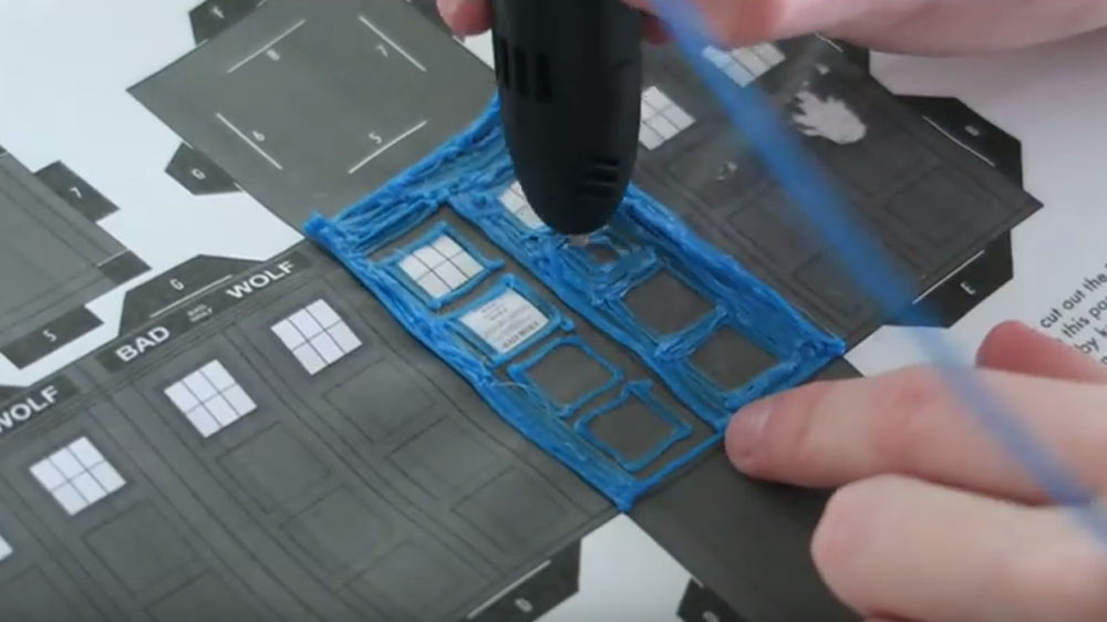 'Doctor Who' video: How to make a 3D TARDIS with a 3D pen