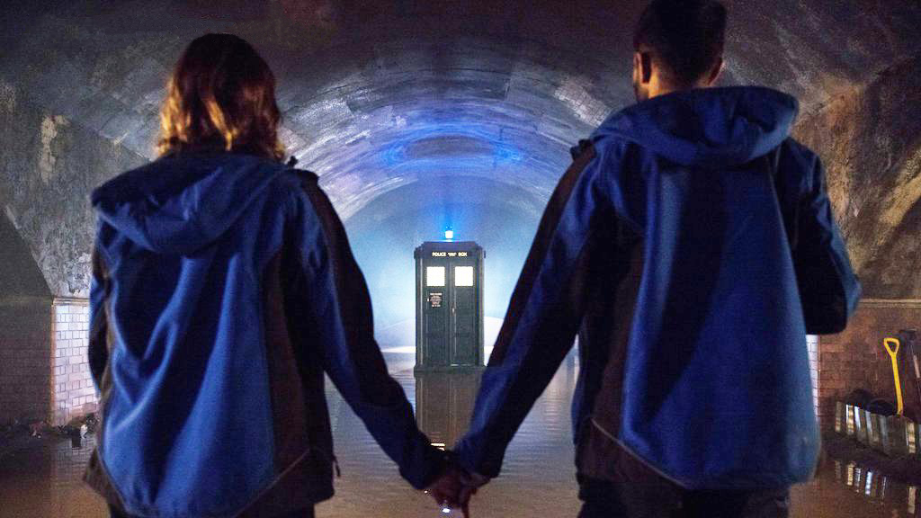 Doctor Who, Resolution: director calls special a "popcorn" "blockbuster"