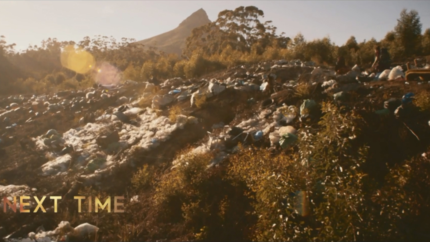 Doctor Who, Praxeus: breakdown of the trailers