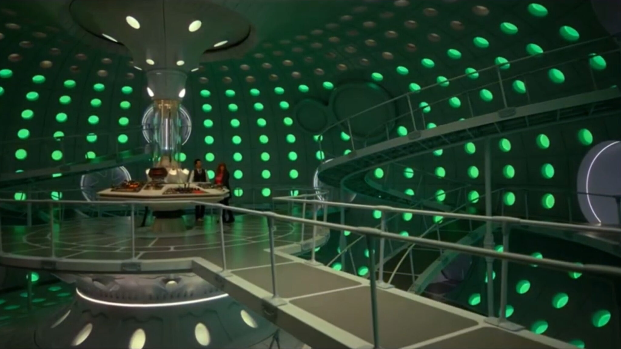 Stunning new TARDIS revealed in Doctor Who special